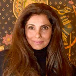 Dimple Kapadia | Revionz