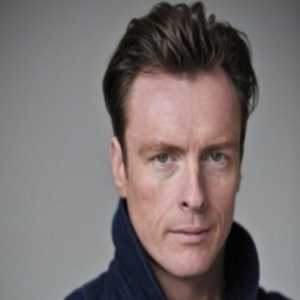Toby Stephens | Revionz