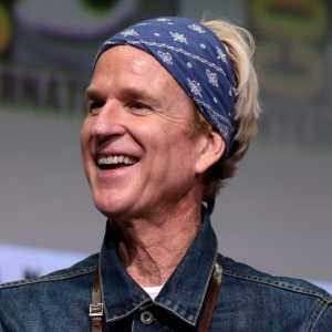 Matthew Modine | Revionz
