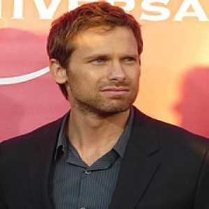 Carter MacIntyre | Revionz