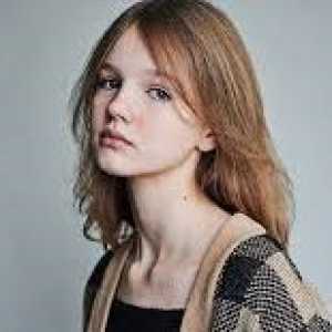 Posy Taylor | Revionz