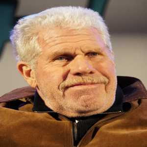 Ron Perlman | Revionz