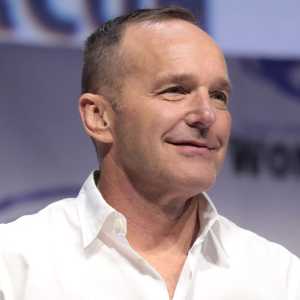 Clark Gregg | Revionz