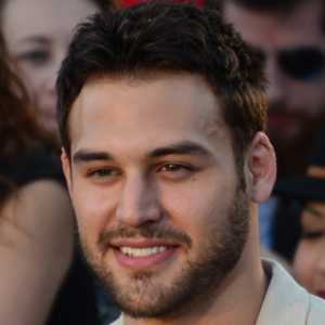 Ryan Guzman | Revionz