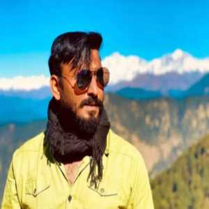 Movies | Faati Ne? | Revionz